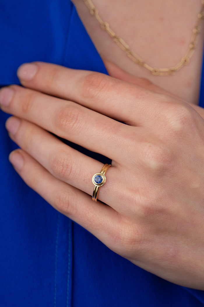 ANILLO HOOP ZAFIRO AZUL – Maike Siegel